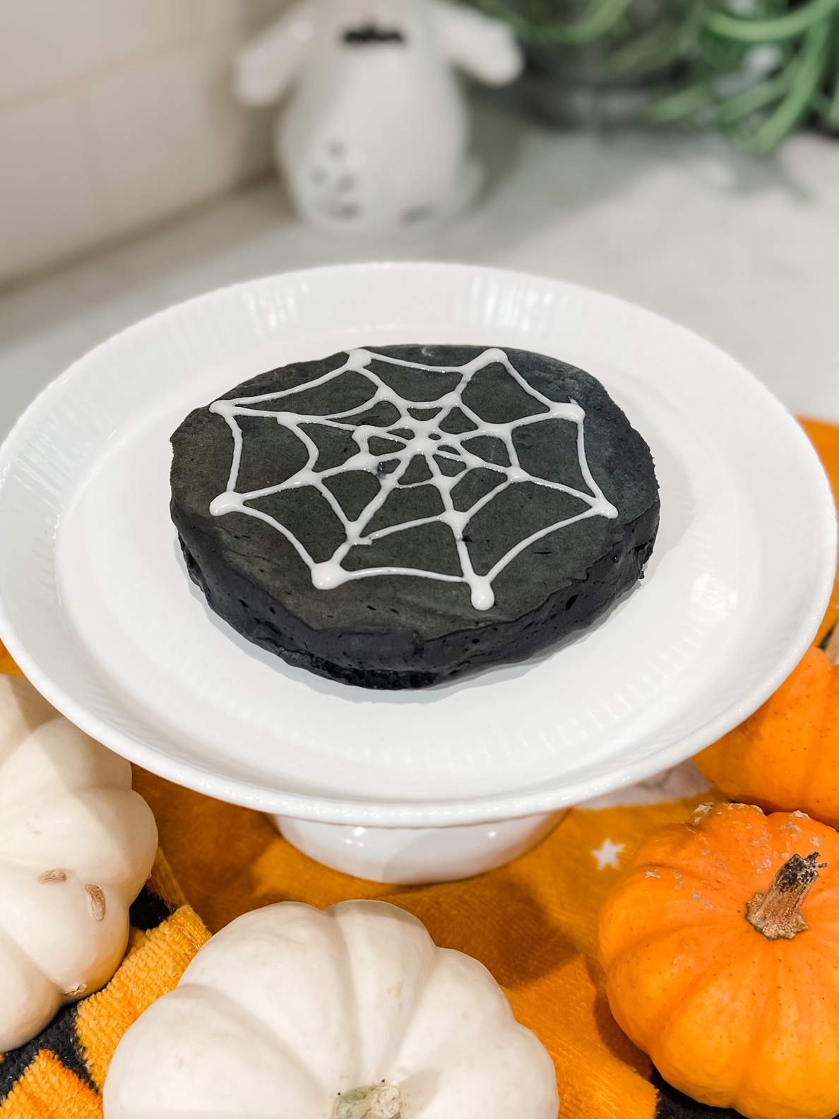 How To Make Easy & Adorable Halloween Pancakes for Kids - Our Lively ...